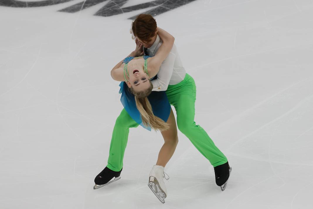 Rus Artistik Buz Pateni Grand Prix'den kareler