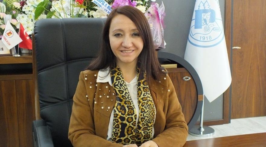 AKP'ye transfer başkanlar parti içinde tartışma yarattı